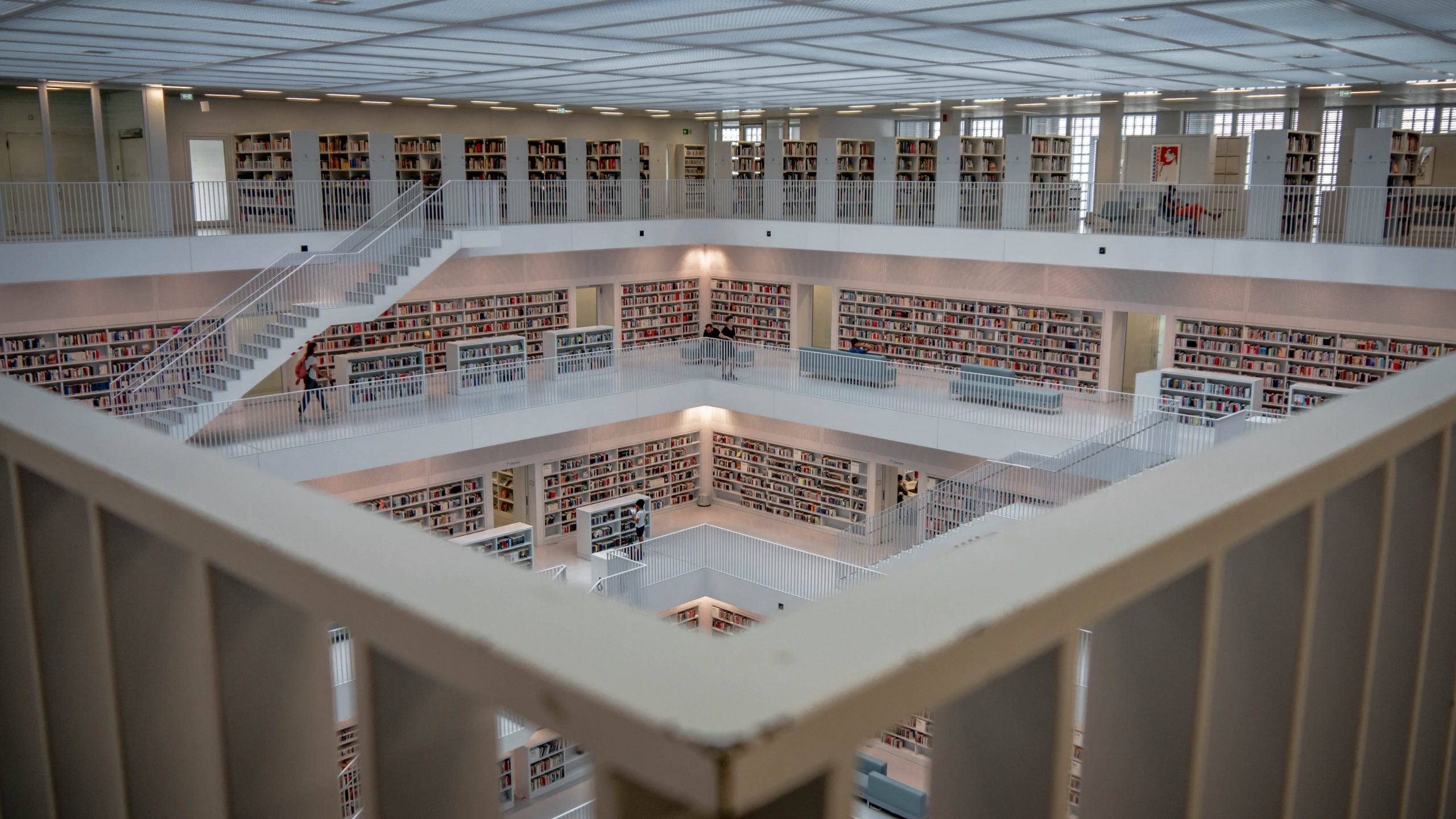 Learning Hub - Strategy of Things AI